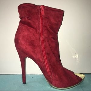 Hot Miami Styles | Shoes | Htf Hot Miami Styles Gold Peep Toe Booties ...